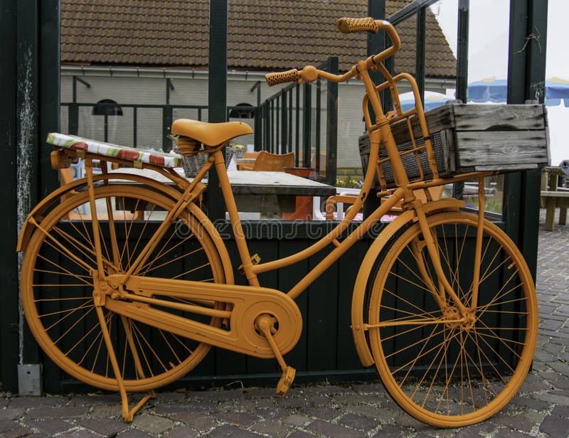 Dutch cycling spectacle in orange hits Brisbane - next event Sunday 6 ...