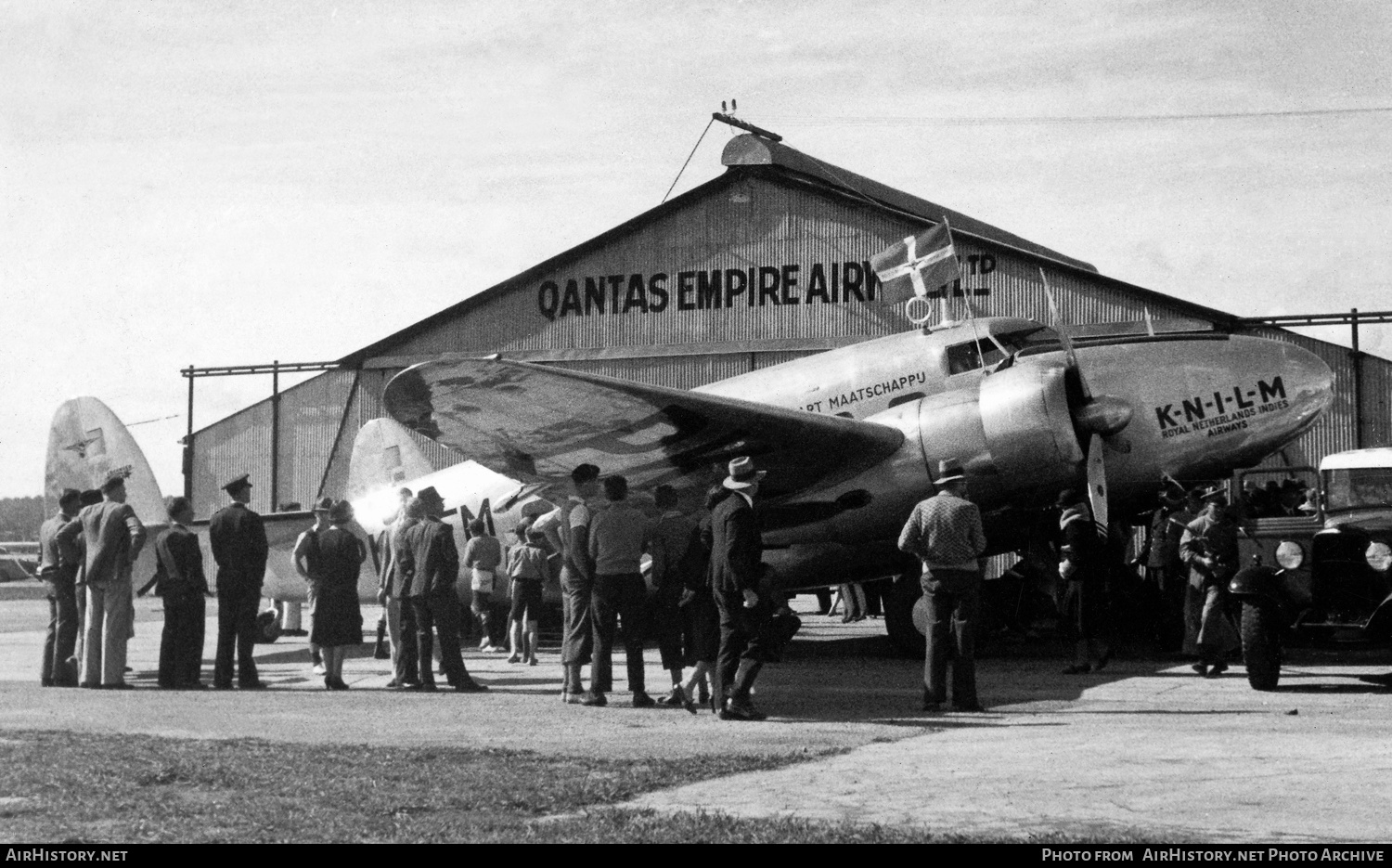 WWII Dutch Lockheed crash landed near Katherine - Dutch Australia ...