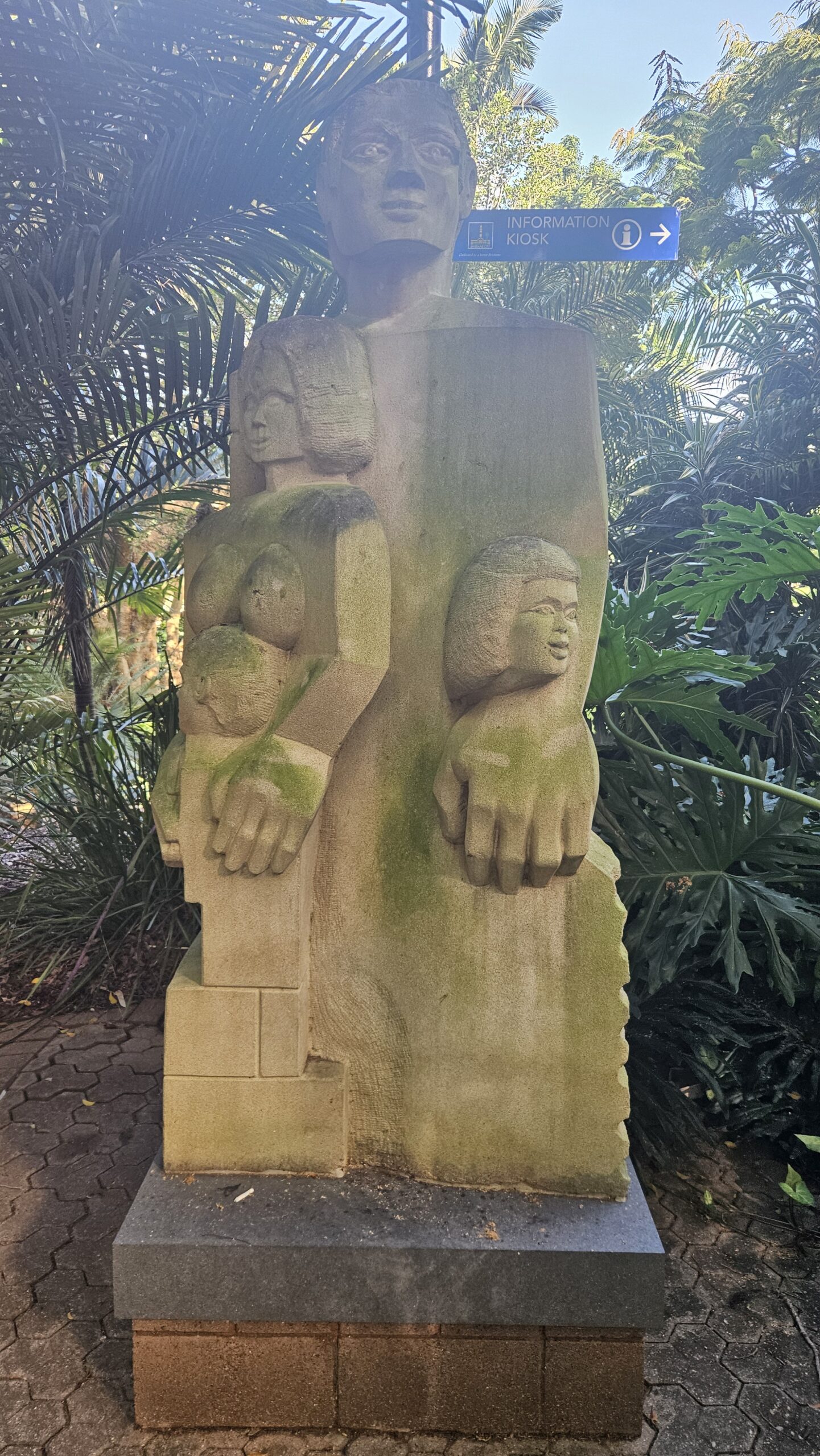 Dutch-Australian sculptor Antone Bruinsma - Dutch Australia Cultural Centre